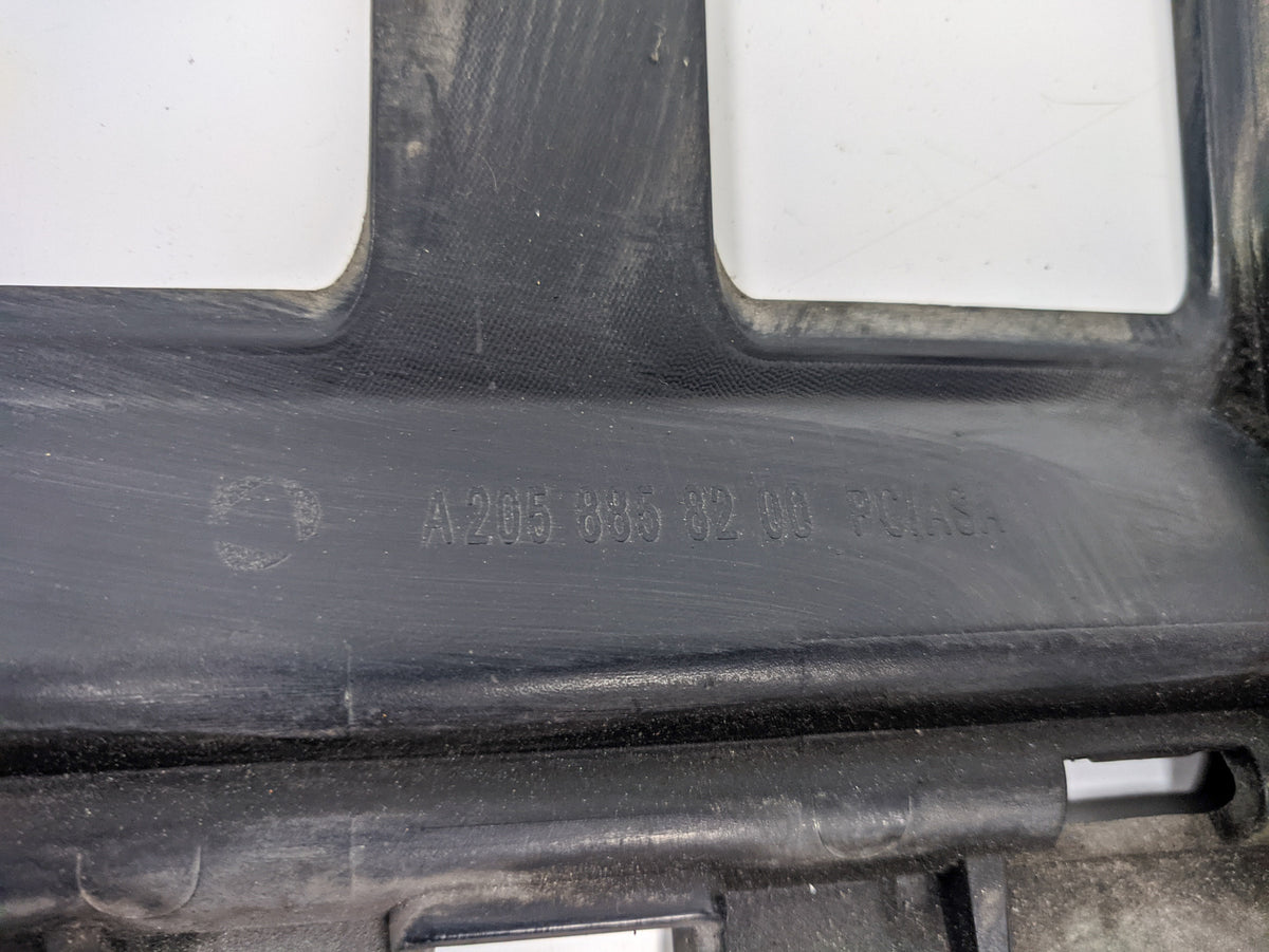 Suporte do Pára-Choques Traseiro Mercedes Classe C W205 A2058858200 ...